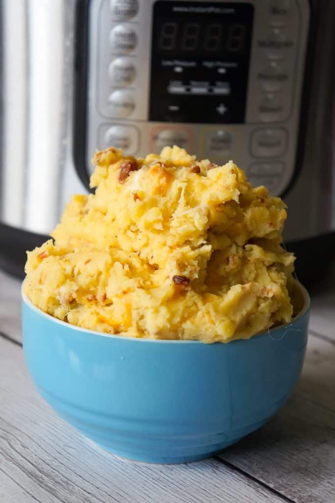 Instant Pot Cheesy Bacon Mashed Potatoes - THIS IS NOT DIET FOOD