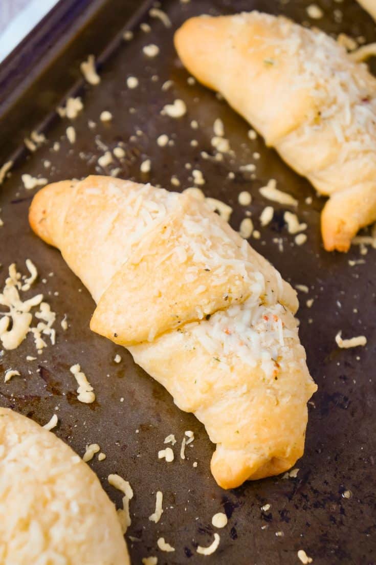 Garlic Parmesan Crescent Rolls - THIS IS NOT DIET FOOD