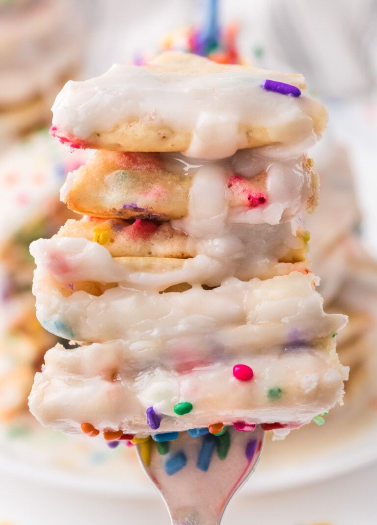 Funfetti Pancakes - THIS IS NOT DIET FOOD