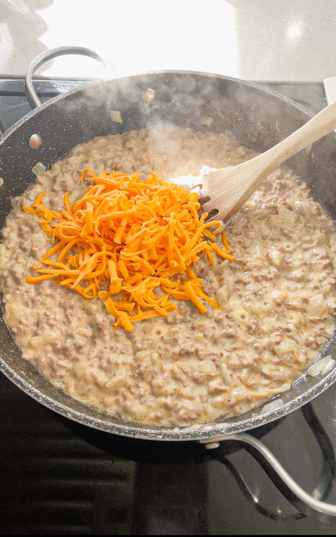 Cheddar Bay Ground Beef Cobbler - THIS IS NOT DIET FOOD
