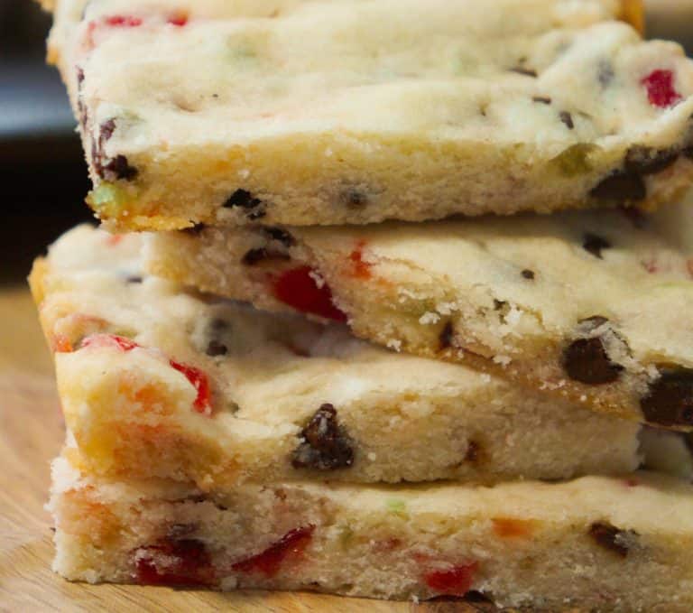 Cherry Chocolate Chip Shortbread Cookie Bars - THIS IS NOT DIET FOOD