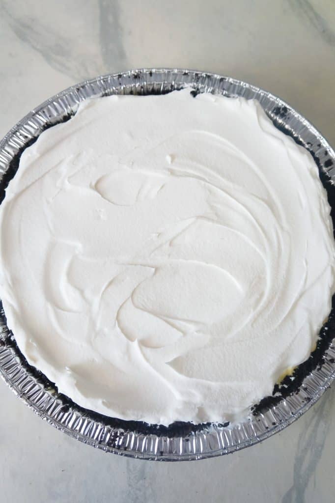No Bake Lemon Oreo Pie - THIS IS NOT DIET FOOD