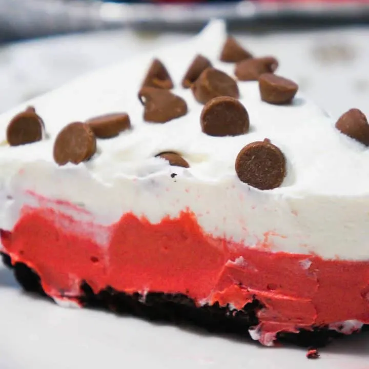 No Bake Red Velvet Pie - THIS IS NOT DIET FOOD